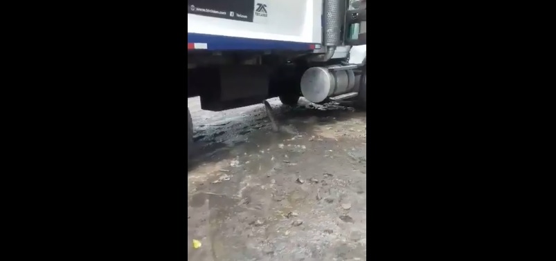 ((VIDEO)) Captan a camión de la Alcaldía de Santa Tecla contaminando el ...