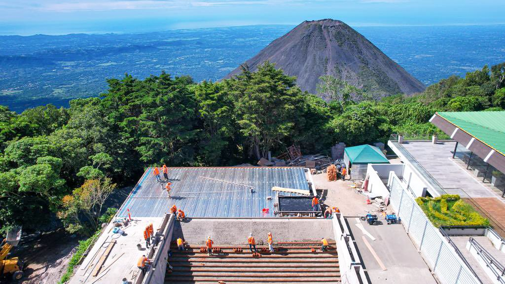 Cerro Verde contará con una nueva plaza turística de dos niveles - El Blog